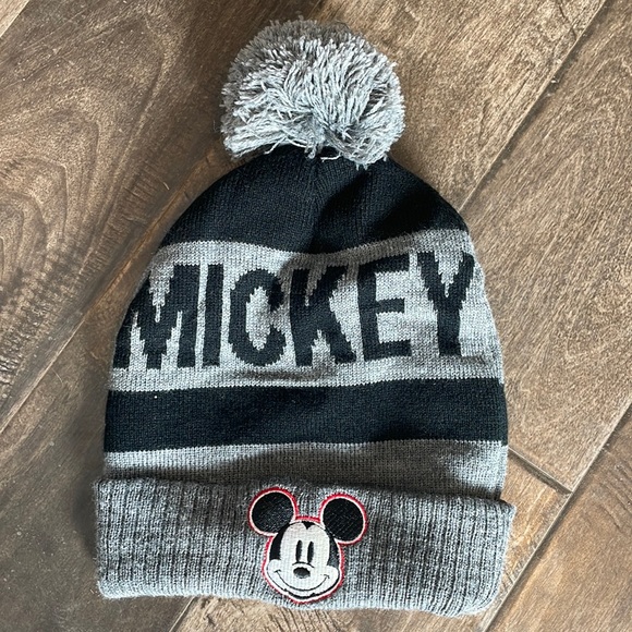 Disney | Accessories | Disney Mickey Stocking Cap Like New | Poshmark